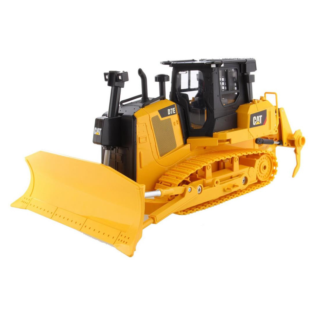 CAT 1:24 RC Track Type Tractor D78 With Batt, Lights And