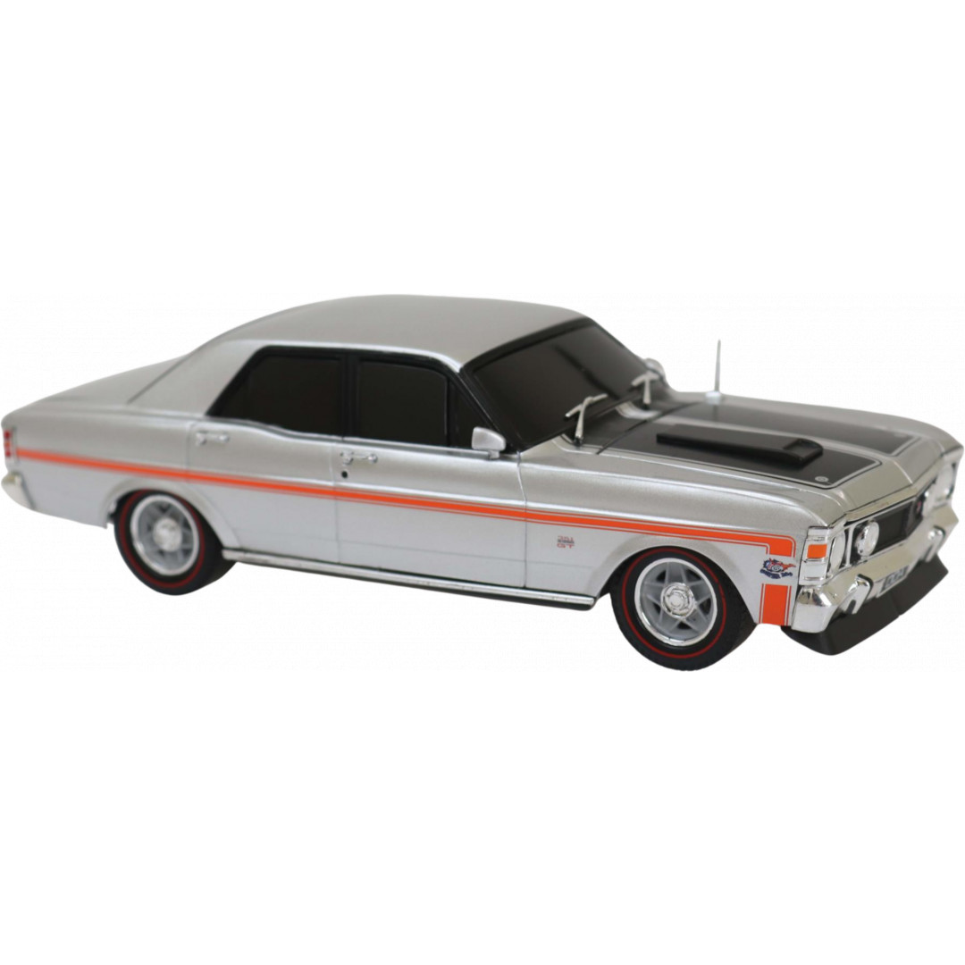 1:24 Silver Ford XW Gtho Standard Spectra Rides Light Up